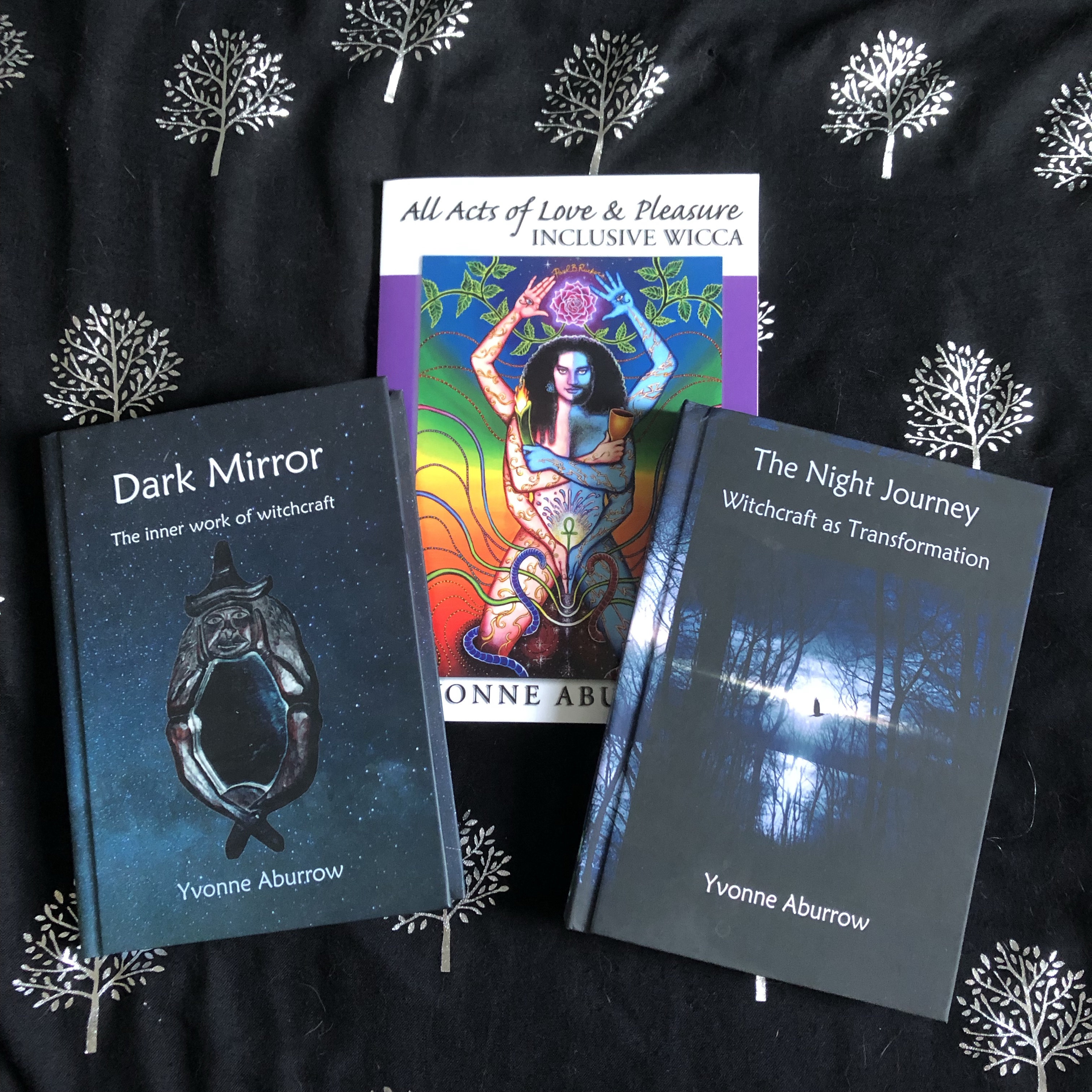 The language of flowers – Dowsing for Divinity